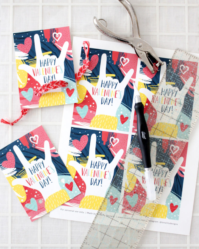 Friendship Bracelet Valentines Printable - Tonality Designs