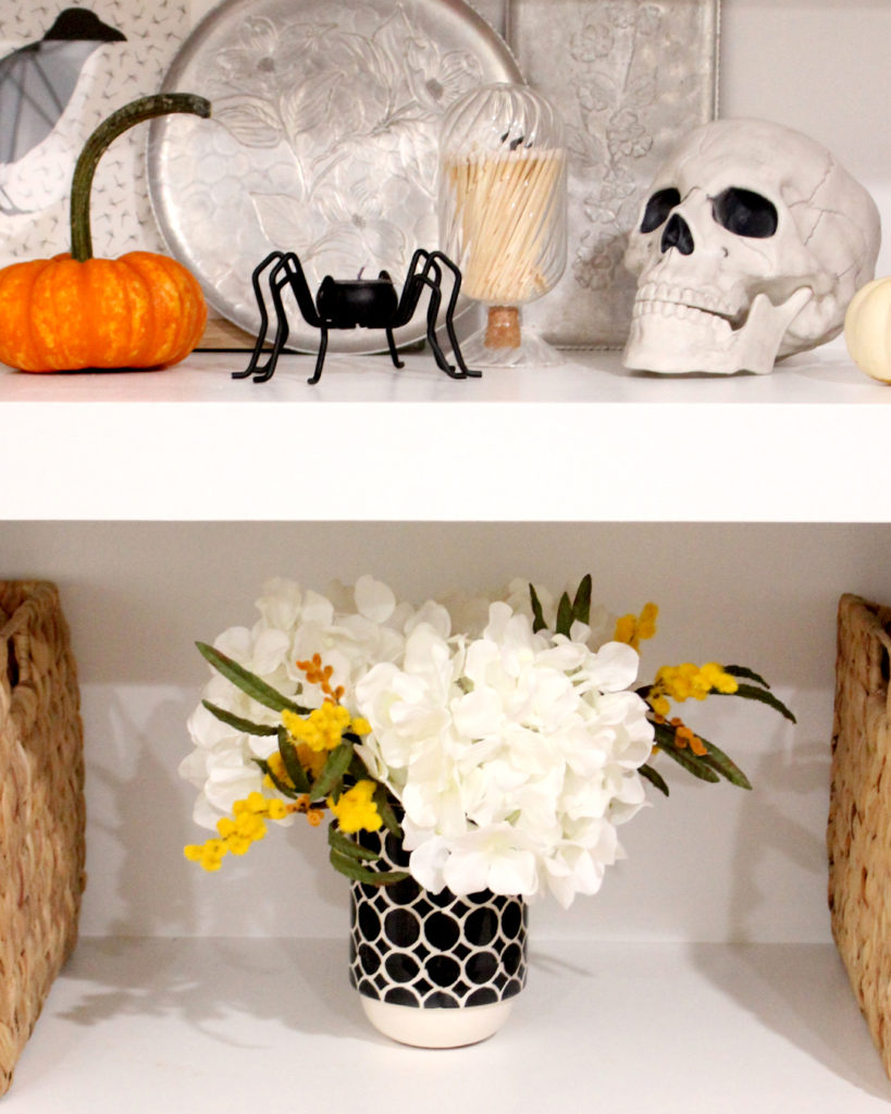 Hot Glue Spiderwebs - Tonality Designs